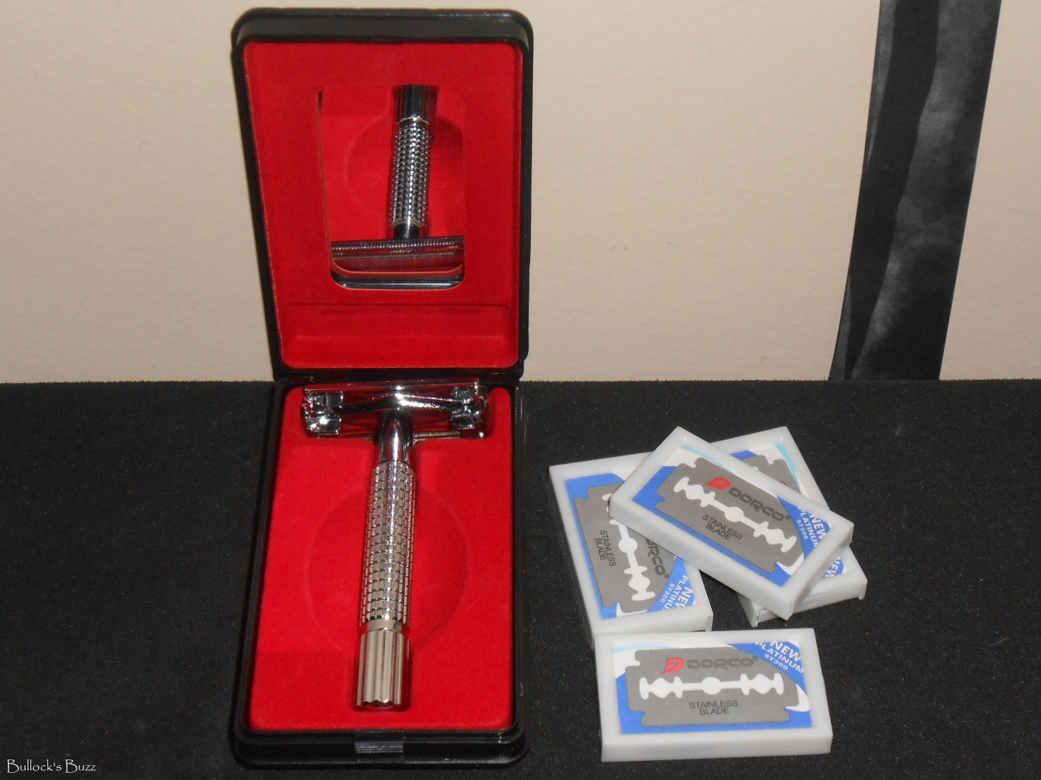 Micro Touch One Classic Safety Razor ~ Review - Bullock's Buzz