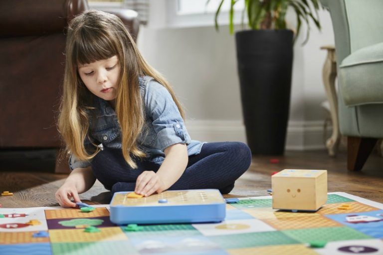 Cubetto - Hands-On Programming for Preschoolers