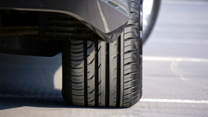 6 Common Causes of Flat Tires and How to Avoid Them - Bullock's Buzz