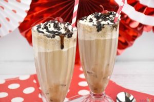 Brownie Sundae Root Beer Float - Family Fun Nights with A&W Root Beer ...