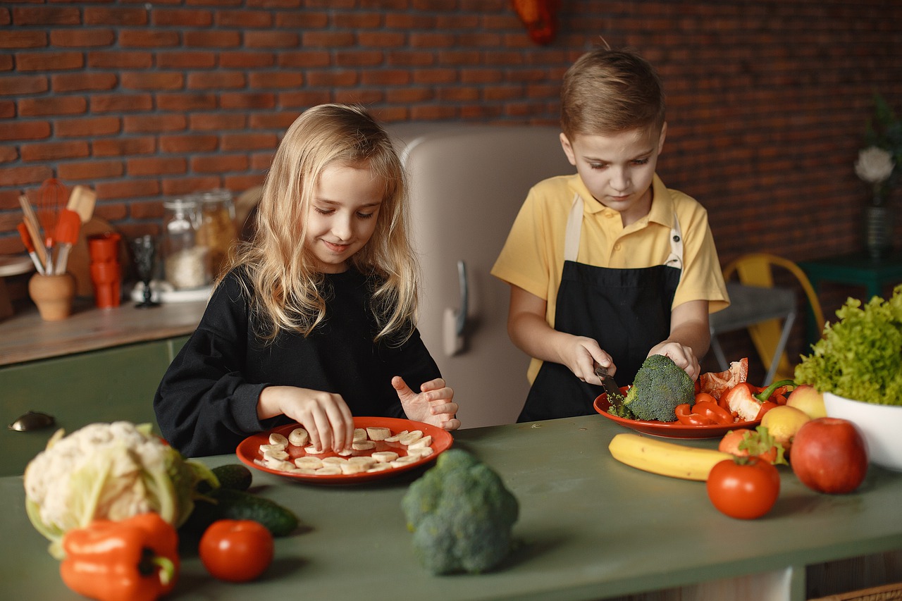 Why a Balanced Diet for Children is Important - Bullock's Buzz
