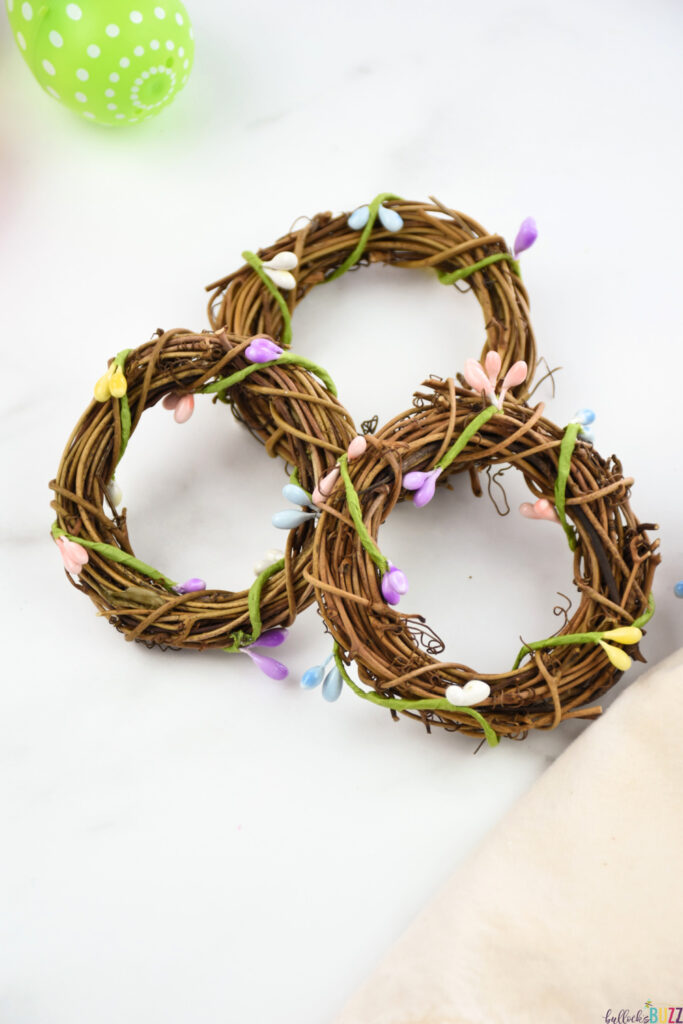 DIY Easter Napkin Rings - Bullock's Buzz