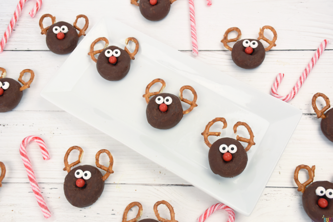 Delightful Mini Reindeer Donuts for Holiday Fun - Bullock's Buzz