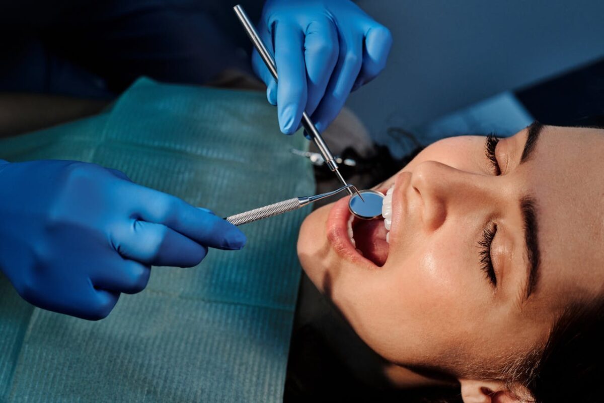 Toothache or Emergency? Know When to Call Your Dentist: - Bullock's Buzz