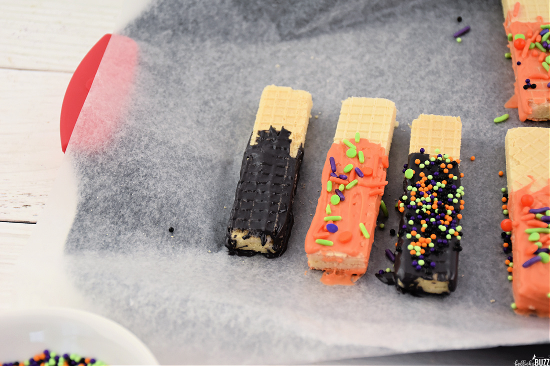 Spooky No-Bake Sugar Wafer Halloween Cookies - Bullock's Buzz