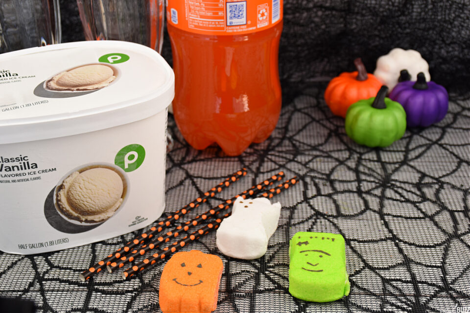 Spooky Halloween Ice Cream Floats - Bullock's Buzz