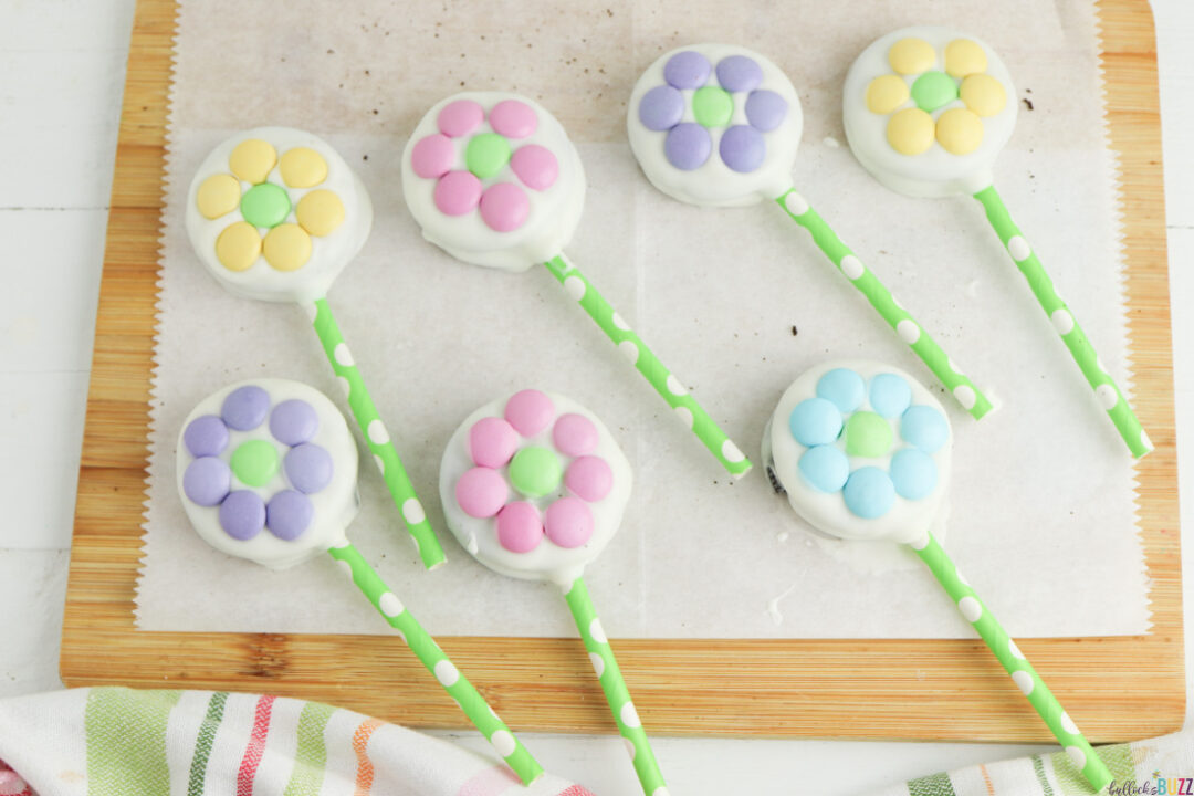 Flower Oreo Pops - 3-Ingredient No-Bake Treat for Easter and Spring ...